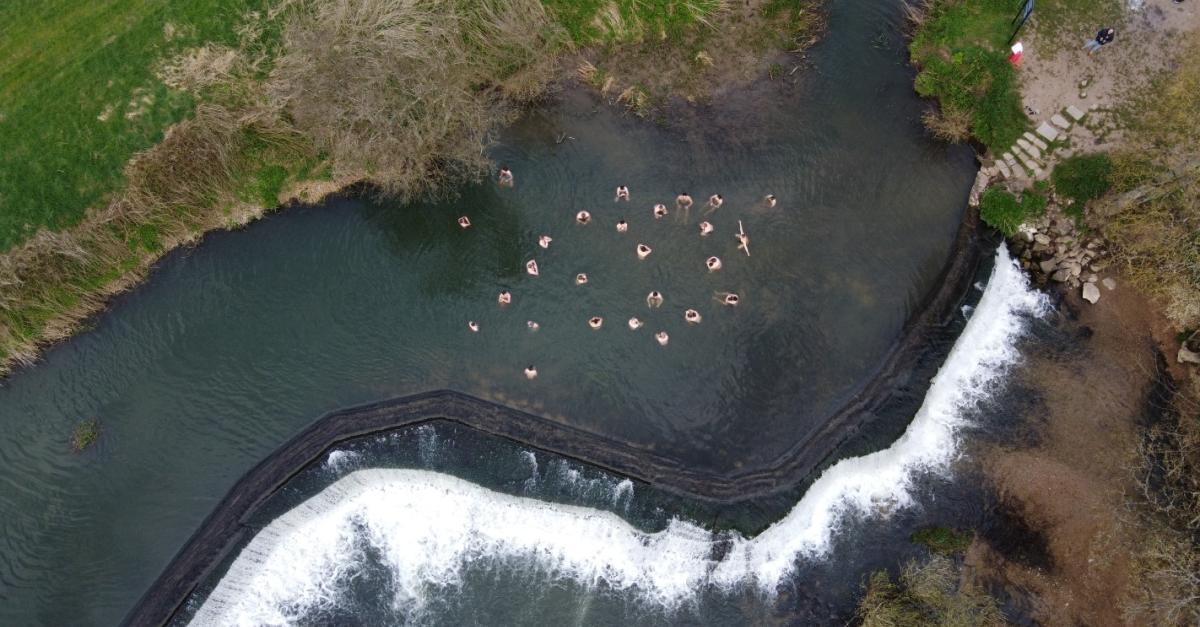 River Dipping with IceBreakers | nearfield